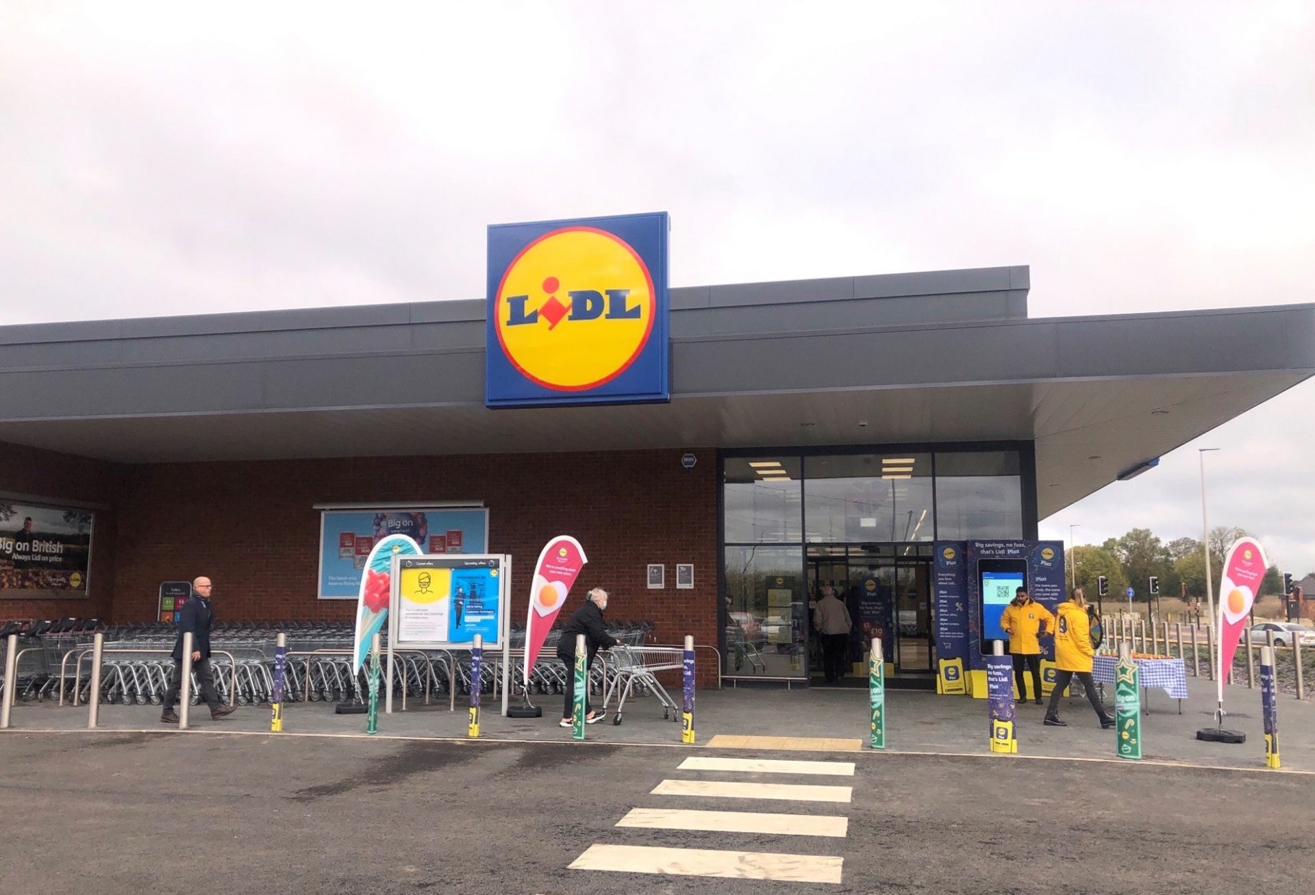 New Lidl now open next to the Farmstead community hub - Linmere